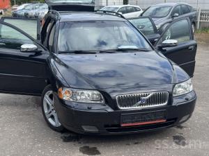Black Volvo V70 2005 in Riga, with an engine capacity of 2.40 L and mileage of 237 thousand km for 3850 €, photo 14 on AUTOMOTO.COM.LV