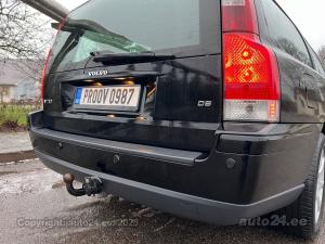 Melns Volvo V70 2005 Paide, ar dzinēja tilpumu 2.40 L un nobraukumu 385 tūkst. km par 3599 €, foto 8 vietnē AUTOMOTO.COM.LV