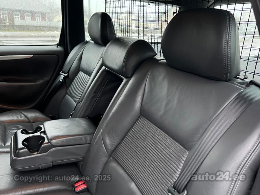 Melns Volvo V70 2005 Paide, ar dzinēja tilpumu 2.40 L un nobraukumu 385 tūkst. km par 3599 €, foto 20 vietnē AUTOMOTO.COM.LV