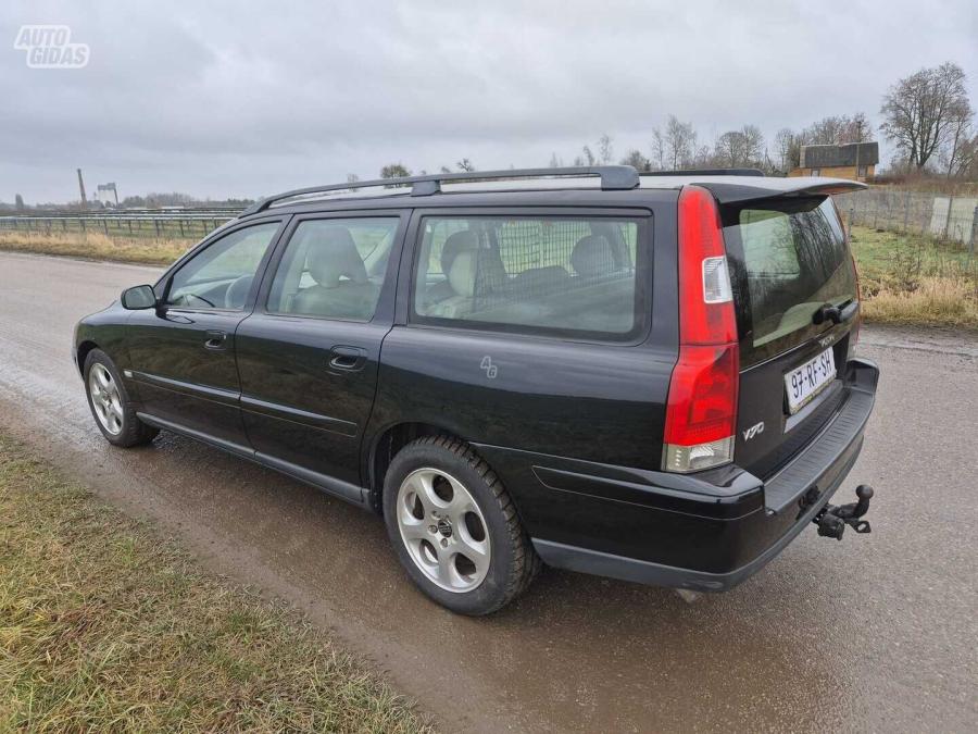 Черный Вольво В70 2005 в Электренай, объемом двигателя 2.40 л и пробегом 317 тыс. км за 2850 €, фото 13 на AUTOMOTO.COM.LV