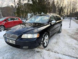Black Volvo V70 2005 in Vilnius, with an engine capacity of 2.40 L and mileage of 370 thousand km for 1650 €, photo  on AUTOMOTO.COM.LV