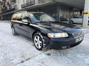 Melns Volvo V70 2005 Viļņa, ar dzinēja tilpumu 2.40 L un nobraukumu 370 tūkst. km par 1650 €, foto 3 vietnē AUTOMOTO.COM.LV