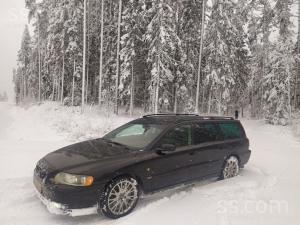 Melns Volvo V70 2005 Rīga, ar dzinēja tilpumu 2.50 L un nobraukumu 416 tūkst. km par 2000 €, foto  vietnē AUTOMOTO.COM.LV