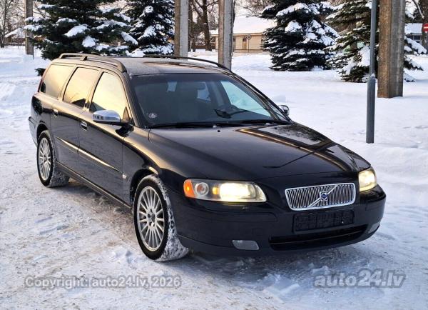 Black Volvo V70 2005 in Paide, with an engine capacity of 0.00 L and mileage of 391 thousand km for 3450 €, photo 1 on AUTOMOTO.COM.LV