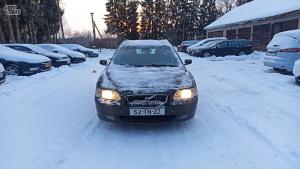 Melns Volvo V70 2005 Širvintos, ar dzinēja tilpumu 2.40 L un nobraukumu 232 tūkst. km par 2499 €, foto 2 vietnē AUTOMOTO.COM.LV