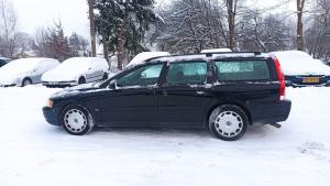 Melns Volvo V70 2005 Širvintos, ar dzinēja tilpumu 2.40 L un nobraukumu 232 tūkst. km par 2499 €, foto 5 vietnē AUTOMOTO.COM.LV