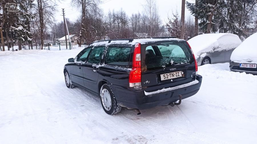Melns Volvo V70 2005 Širvintos, ar dzinēja tilpumu 2.40 L un nobraukumu 232 tūkst. km par 2499 €, foto 6 vietnē AUTOMOTO.COM.LV