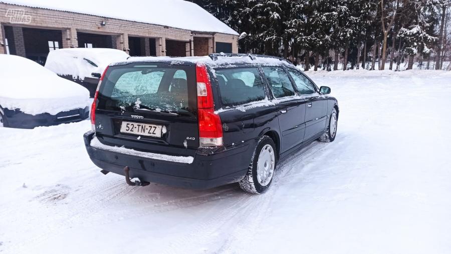 Melns Volvo V70 2005 Širvintos, ar dzinēja tilpumu 2.40 L un nobraukumu 232 tūkst. km par 2499 €, foto 7 vietnē AUTOMOTO.COM.LV