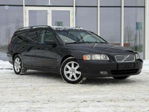 Melns Volvo V70 2005 Viļņa, ar dzinēja tilpumu 2.40 L un nobraukumu 401 tūkst. km par 2800 €, foto  vietnē AUTOMOTO.COM.LV