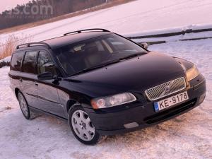 Black Volvo V70 2005 in Jurmala, with an engine capacity of 2.40 L and mileage of 373 thousand km for 2350 €, photo 7 on AUTOMOTO.COM.LV
