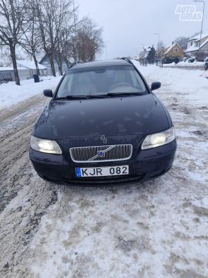 Melns Volvo V70 2005 Telšiai, ar dzinēja tilpumu 2.40 L un nobraukumu 400 tūkst. km par 1850 €, foto 2 vietnē AUTOMOTO.COM.LV
