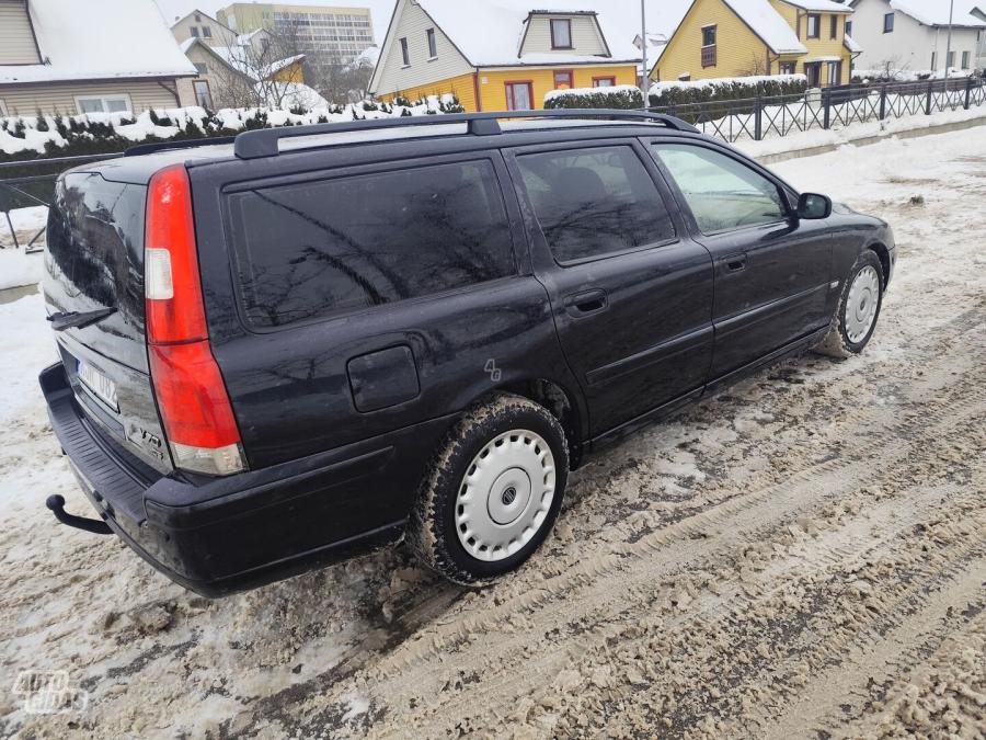 Melns Volvo V70 2005 Telšiai, ar dzinēja tilpumu 2.40 L un nobraukumu 400 tūkst. km par 1850 €, foto 5 vietnē AUTOMOTO.COM.LV