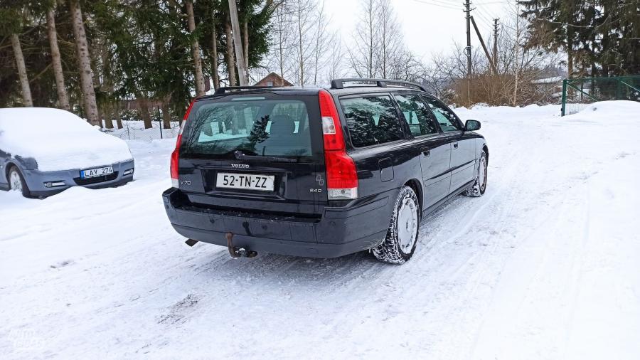 Черный Вольво В70 2005 в Ширвинтос, объемом двигателя 2.40 л и пробегом 232 тыс. км за 2350 €, фото 5 на AUTOMOTO.COM.LV