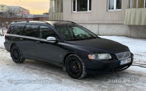 Black Volvo V70 2005 in Tallinn, with an engine capacity of 2.40 L and mileage of 397 thousand km for 1699 €, photo  on AUTOMOTO.COM.LV