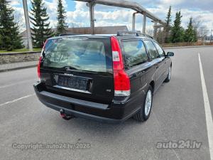 Black Volvo V70 2005 in Paide, with an engine capacity of 2.40 L and mileage of 350 thousand km for 3390 €, photo 5 on AUTOMOTO.COM.LV