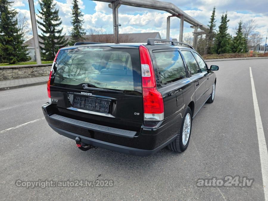 Black Volvo V70 2005 in Paide, with an engine capacity of 2.40 L and mileage of 350 thousand km for 3390 €, photo 5 on AUTOMOTO.COM.LV