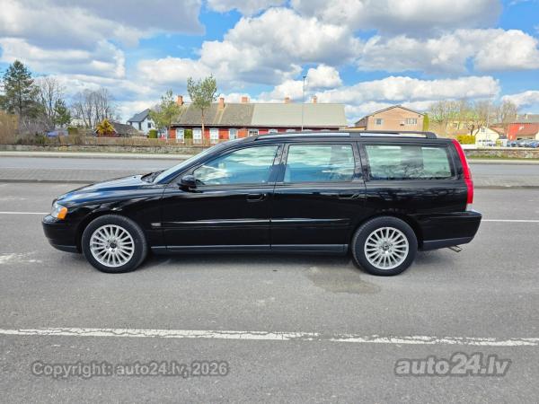 Melns Volvo V70 2005 Paide, ar dzinēja tilpumu 2.40 L un nobraukumu 350 tūkst. km par 3390 €, foto 8 vietnē AUTOMOTO.COM.LV