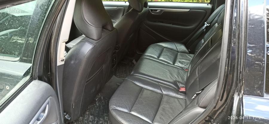 Melns Volvo V70 2005 Širvintos, ar dzinēja tilpumu 2.40 L un nobraukumu 232 tūkst. km par 2250 €, foto 16 vietnē AUTOMOTO.COM.LV