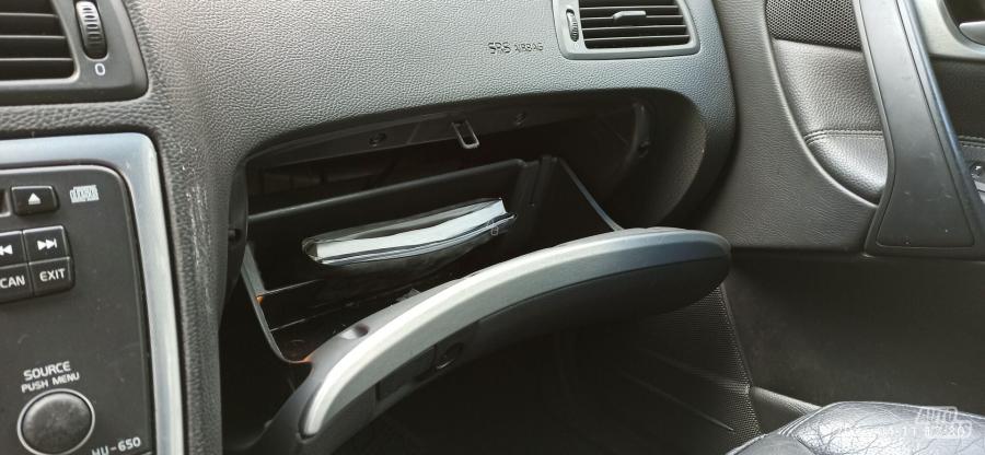 Melns Volvo V70 2005 Širvintos, ar dzinēja tilpumu 2.40 L un nobraukumu 232 tūkst. km par 2250 €, foto 21 vietnē AUTOMOTO.COM.LV