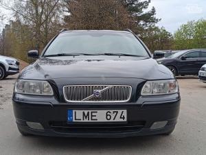 Black Volvo V70 2005 in Vilnius, with an engine capacity of 2.40 L and mileage of 405 thousand km for 1600 €, photo 6 on AUTOMOTO.COM.LV