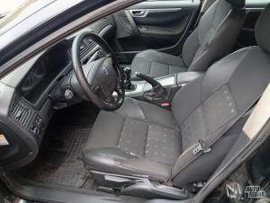 Black Volvo V70 2005 in Vilnius, with an engine capacity of 2.40 L and mileage of 405 thousand km for 1600 €, photo 8 on AUTOMOTO.COM.LV