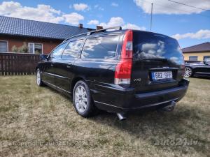 Черный Вольво В70 2005 в Пярну, объемом двигателя 2.40 л и пробегом 451 тыс. км за 2600 €, фото 7 на AUTOMOTO.COM.LV