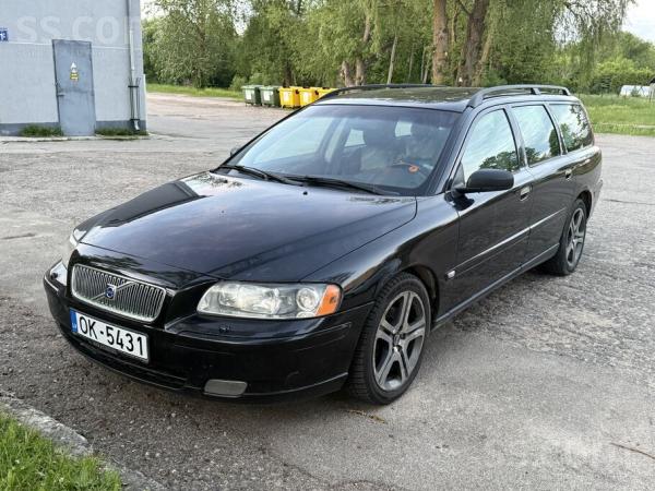 Черный Вольво В70 2005 в Добеле, объемом двигателя 2.40 л и пробегом 364 тыс. км за 1500 €, фото 2 на AUTOMOTO.COM.LV