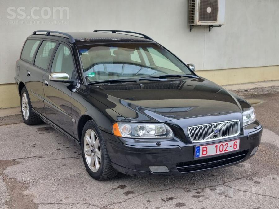 Melns Volvo V70 2005 Ogre, ar dzinēja tilpumu 2.50 L un nobraukumu 0 tūkst. km par 4150 €, foto 4 vietnē AUTOMOTO.COM.LV