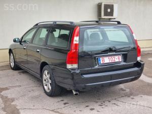 Melns Volvo V70 2005 Ogre, ar dzinēja tilpumu 2.50 L un nobraukumu 0 tūkst. km par 4150 €, foto 7 vietnē AUTOMOTO.COM.LV