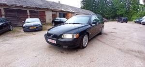 Melns Volvo V70 2005 Viļņa, ar dzinēja tilpumu 2.40 L un nobraukumu 232 tūkst. km par 2350 €, foto  vietnē AUTOMOTO.COM.LV