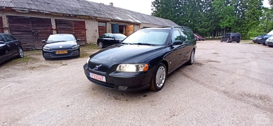 Melns Volvo V70 2005 Viļņa, ar dzinēja tilpumu 2.40 L un nobraukumu 232 tūkst. km par 2350 €, foto 1 vietnē AUTOMOTO.COM.LV
