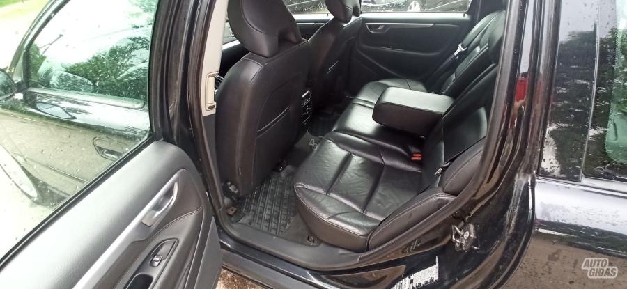 Melns Volvo V70 2005 Viļņa, ar dzinēja tilpumu 2.40 L un nobraukumu 232 tūkst. km par 2350 €, foto 12 vietnē AUTOMOTO.COM.LV