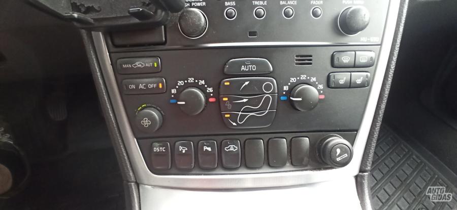 Melns Volvo V70 2005 Viļņa, ar dzinēja tilpumu 2.40 L un nobraukumu 232 tūkst. km par 2350 €, foto 16 vietnē AUTOMOTO.COM.LV