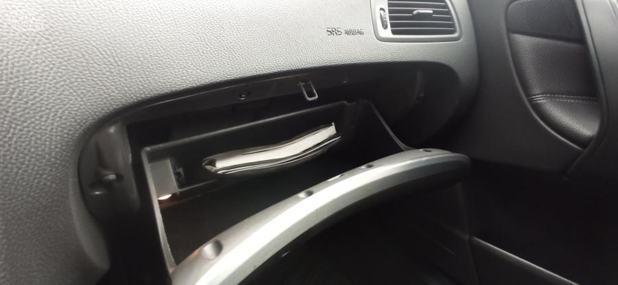 Melns Volvo V70 2005 Viļņa, ar dzinēja tilpumu 2.40 L un nobraukumu 232 tūkst. km par 2350 €, foto 18 vietnē AUTOMOTO.COM.LV