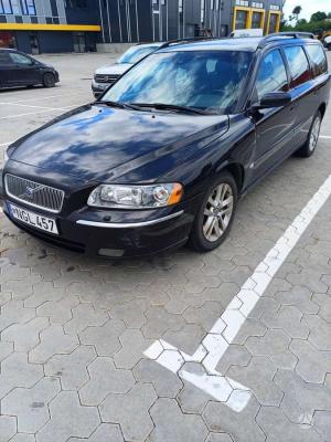 Melns Volvo V70 2005 Viļņa, ar dzinēja tilpumu 2.40 L un nobraukumu 471 tūkst. km par 1400 €, foto  vietnē AUTOMOTO.COM.LV