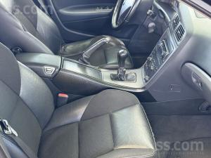 Melns Volvo V70 2005 Jēkabpils, ar dzinēja tilpumu 2.40 L un nobraukumu 327 tūkst. km par 4750 €, foto 10 vietnē AUTOMOTO.COM.LV
