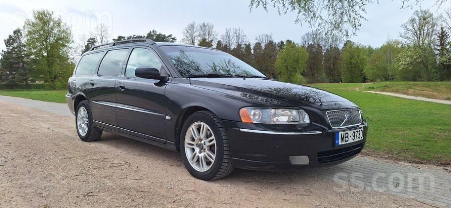 Melns Volvo V70 2005 Ogre, ar dzinēja tilpumu 2.40 L un nobraukumu 381 tūkst. km par 2050 €, foto 1 vietnē AUTOMOTO.COM.LV