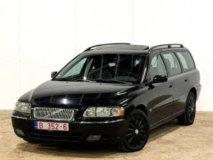 Black Volvo V70 2005 in Jurmala, with an engine capacity of 2.40 L and mileage of 384 thousand km for 3495 €, photo  on AUTOMOTO.COM.LV