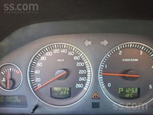 Черный Вольво В70 2005 в Огре, объемом двигателя 2.40 л и пробегом 326 тыс. км за 1800 €, фото 12 на AUTOMOTO.COM.LV