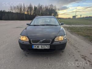 Melns Volvo V70 2005 Rīga, ar dzinēja tilpumu 2.40 L un nobraukumu 397 tūkst. km par 1500 €, foto 3 vietnē AUTOMOTO.COM.LV