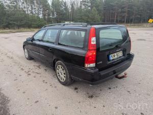 Melns Volvo V70 2005 Rīga, ar dzinēja tilpumu 2.40 L un nobraukumu 397 tūkst. km par 1500 €, foto 6 vietnē AUTOMOTO.COM.LV