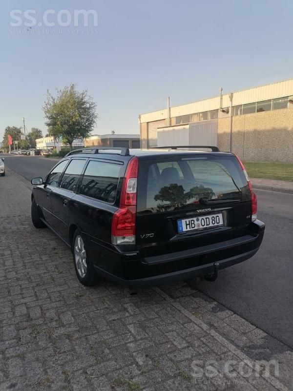 Melns Volvo V70 2005 Rīga, ar dzinēja tilpumu 2.40 L un nobraukumu 397 tūkst. km par 1700 €, foto 9 vietnē AUTOMOTO.COM.LV