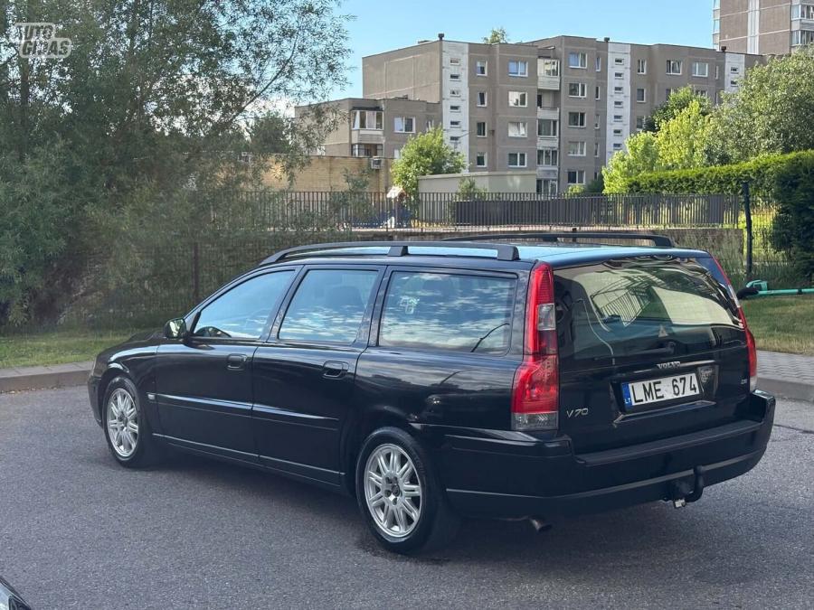 Черный Вольво В70 2005 в Вильнюс, объемом двигателя 2.40 л и пробегом 0 тыс. км за 2000 €, фото 4 на AUTOMOTO.COM.LV