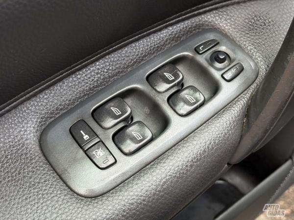 Черный Вольво В70 2005 в Вильнюс, объемом двигателя 2.40 л и пробегом 0 тыс. км за 2000 €, фото 10 на AUTOMOTO.COM.LV