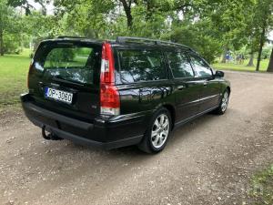 Черный Вольво В70 2005 в Елгава, объемом двигателя 2.40 л и пробегом 377 тыс. км за 2990 €, фото 5 на AUTOMOTO.COM.LV