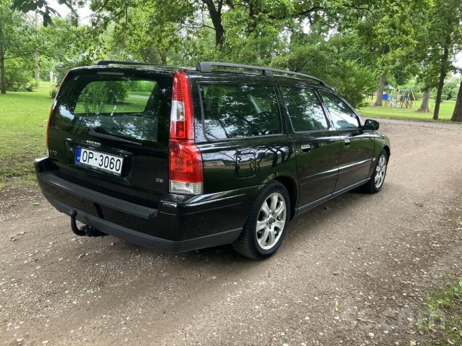 Черный Вольво В70 2005 в Елгава, объемом двигателя 2.40 л и пробегом 377 тыс. км за 2990 €, фото 5 на AUTOMOTO.COM.LV