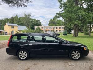 Черный Вольво В70 2005 в Елгава, объемом двигателя 2.40 л и пробегом 377 тыс. км за 2990 €, фото 9 на AUTOMOTO.COM.LV