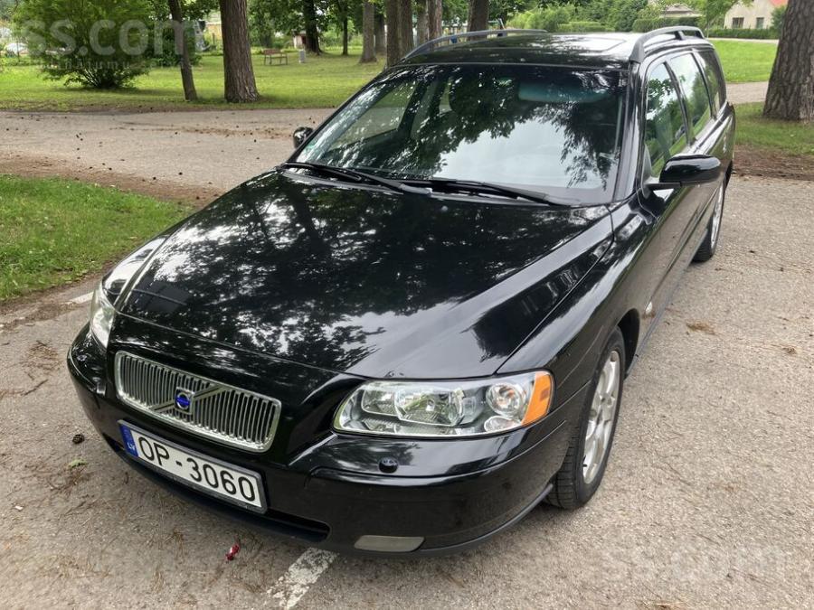 Черный Вольво В70 2005 в Елгава, объемом двигателя 2.40 л и пробегом 377 тыс. км за 2990 €, фото 13 на AUTOMOTO.COM.LV