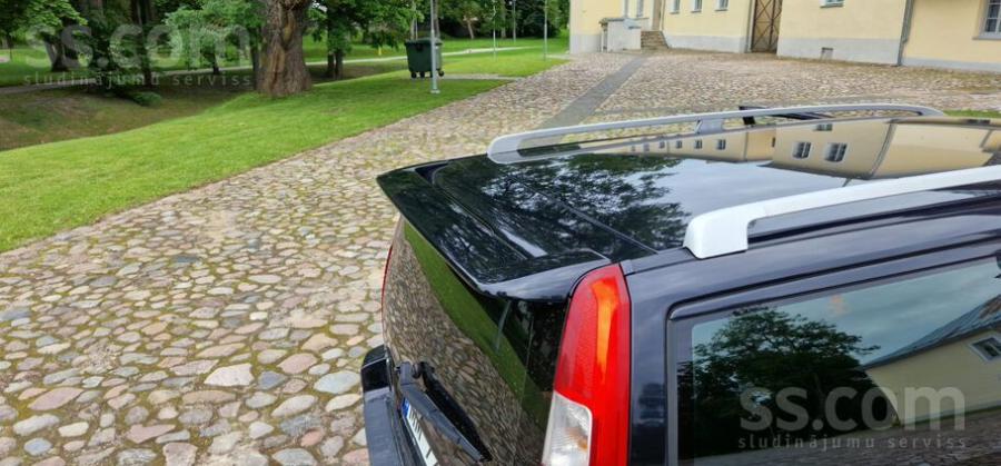 Melns Volvo V70 2005 Jēkabpils, ar dzinēja tilpumu 2.40 L un nobraukumu 412 tūkst. km par 1500 €, foto 9 vietnē AUTOMOTO.COM.LV