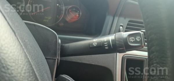 Black Volvo V70 2005 in Jekabpils, with an engine capacity of 2.40 L and mileage of 412 thousand km for 1500 €, photo 10 on AUTOMOTO.COM.LV